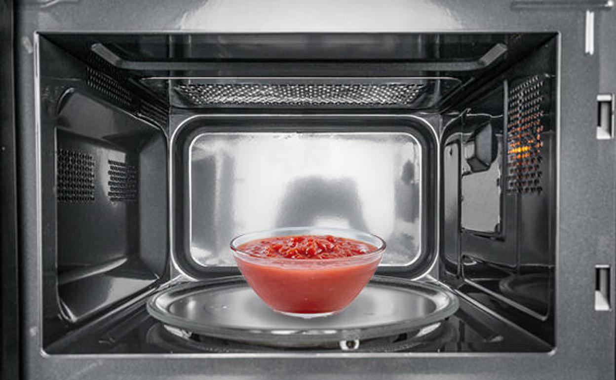Tiempo ideal para calentar agua en el microondas | ASISTENCIATECNICASAT